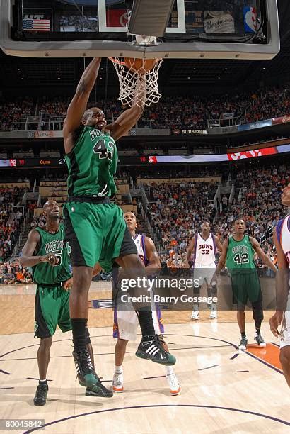 Boston Celtic Center Kendrick Perkins Photos And Premium High Res