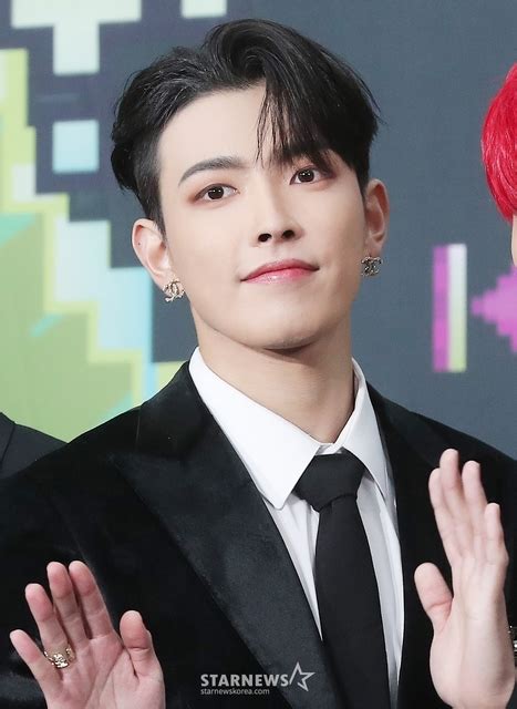 Ateez K Pop Photo Album