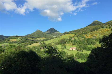 LE CANTAL AUTHENTIQUE SUR LES HAUTEURS