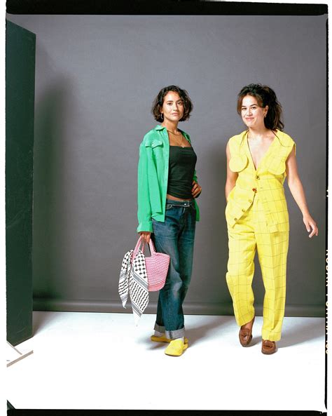 Frida En Nora Boeke ‘een Keffiyeh Is Een Klein Gebaar Maar Wel Een