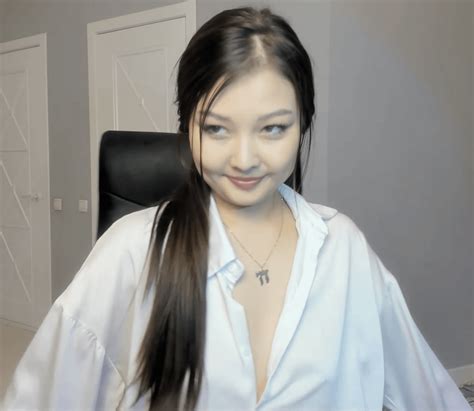 Asian Webcam Girls