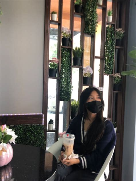 boba shop | Fashion outfits, Cute girl photo, Cute korean girl