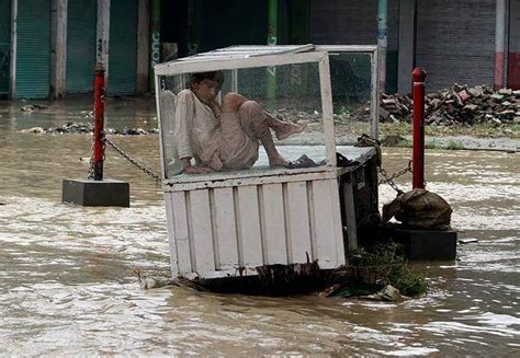 International Aid Reaches Flood Ravaged Pakistan World News The