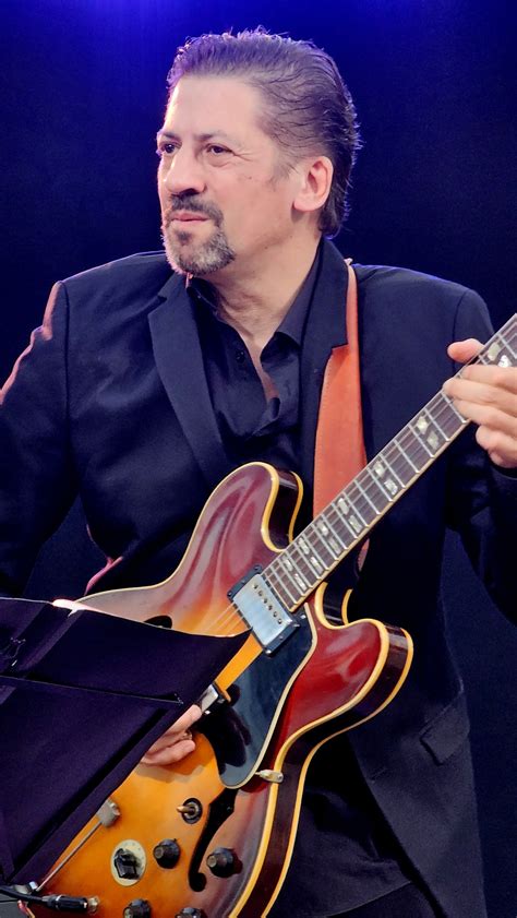 Alex Schultz And The Peligrosos Gentlemen At Festival Internacional De