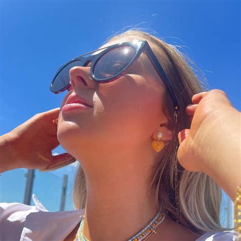 Brow Bar Round Sunglasses And Case Duo Eyewear Uncommon James