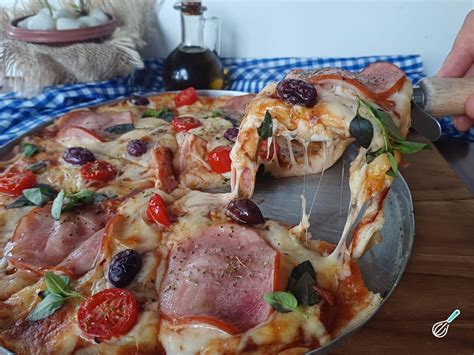 Pizza caseira de liquidificador rápida