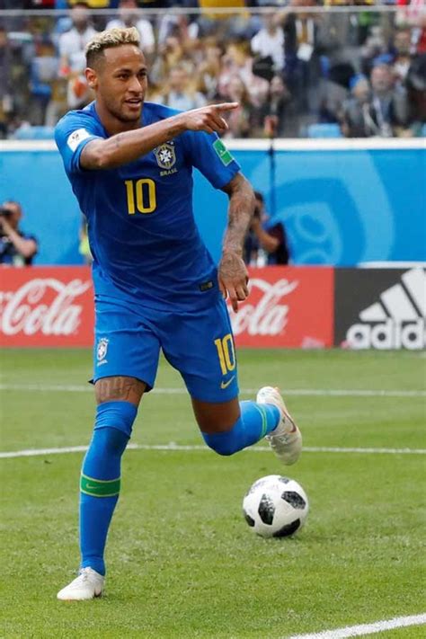 Neymar Jrs Bio Age Relationships Latest Buzz Photos And Videos