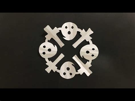 ハロウィンに作りたい！かわいい切り絵のアイデア