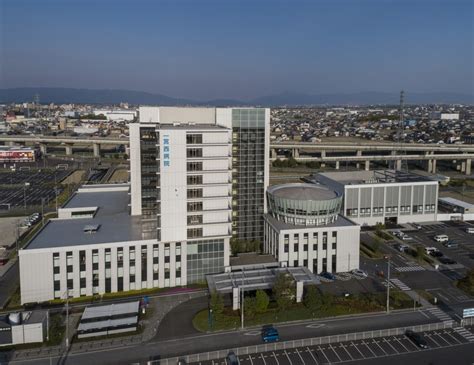 外国人受け入れ開始から6年、医療・介護現場の外国人採用を成功に導いた秘訣とは？ 社会医療法人 杏嶺会 レバウェル介護 採用担当者向けお役立ち情報