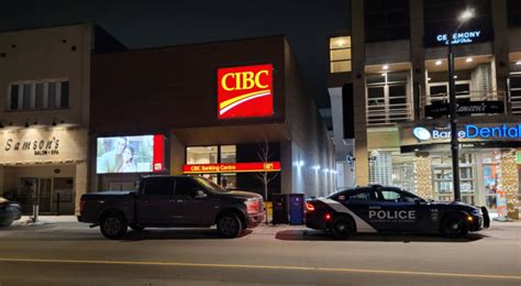 Breaking Heavy Police Presence Downtown As Officers Respond To Robbery