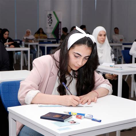 افتتاح أول مركز تقديم امتحانات المدرسة السورية الذكية الافتراضية في