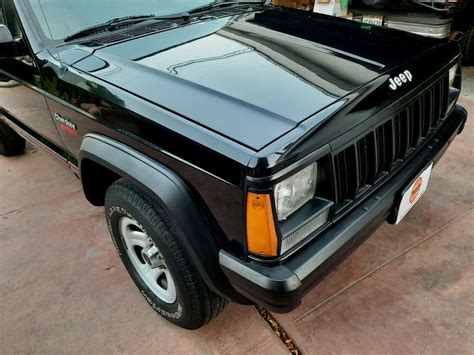 1994 JEEP CHEROKEE XJ 4X4 CALIFORNIA NO RUST LOW MILES 1 OWNER FULLY