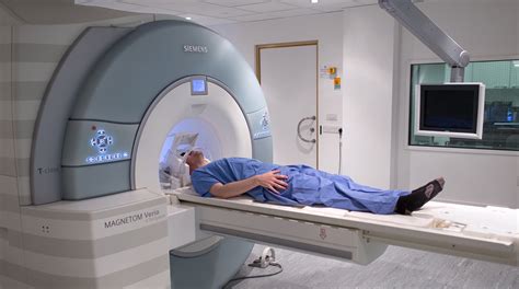 Can Artificial Intelligence Enhance Human Detection Of Bone Disease