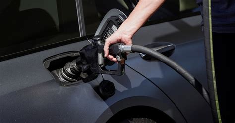 Us Gasoline Prices Are Finally Falling Why Reuters