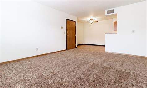 Edgewood Affordable Apartments Cedar Rapids Ia Low Income Housing