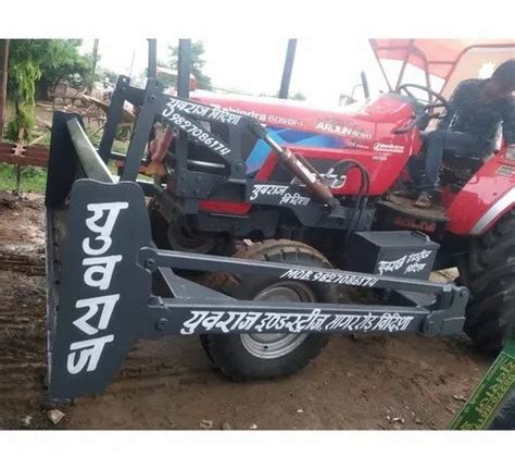 Agricultural Tractor Front End Dozer At Rs Vidisha ID