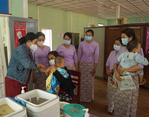 ဖျာပုံမြို့နယ် လူစည်ကားရာနေရာများတွင် နှာခေါင်းစည်း Mask များ အခမဲ့ဖြန့်ဝေ Information And