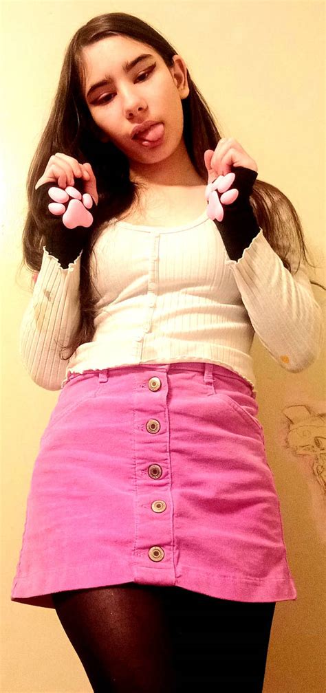 Lol Funtimekitten Modeling By Funtimekittenfaz On Deviantart