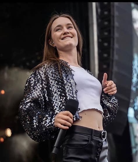 Photos Of Sigrid On Stage At Slottsfjell Festival X 2 R Sigridpicturegroup