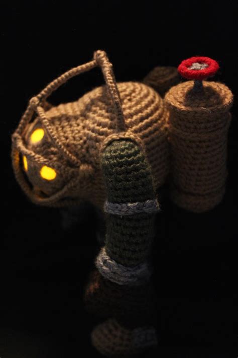 Wonderfully Crocheted Bioshock Big Daddy Figures With Working Red And