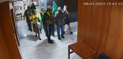 Vídeo inédito mostra como golpistas invadiram facilidade andar do