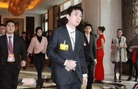 同樣是富二代，李嘉誠的兒子李澤鉅李澤楷和王思聰相比誰更有實力 每日頭條