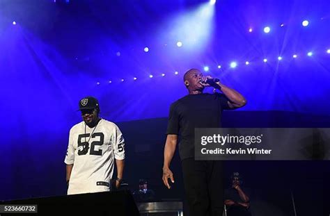 Dr Dre Ice Cube Photos And Premium High Res Pictures Getty Images