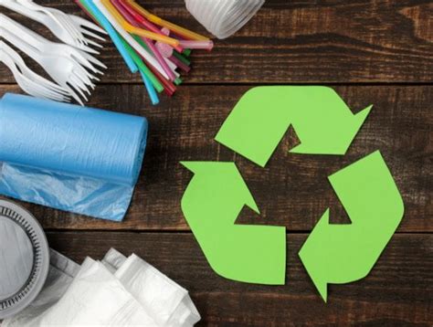 Biopolymers And Biomaterials For Biodegradable Packaging