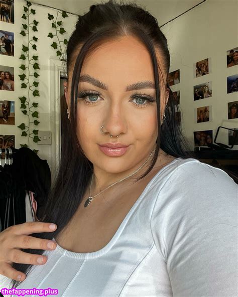Chelsea Leigh Chelsleigh Creamcutiepie Nude Onlyfans Photo 39