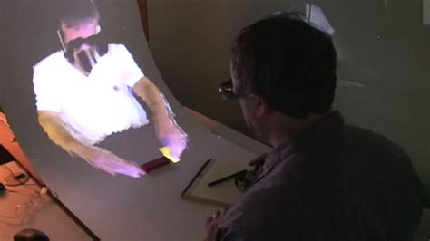 Kinectでスクリーンに投影した物を操作できる3d立体プロジェクターシステム「miragetable」 Gigazine