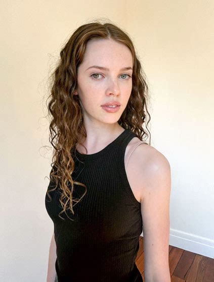 Rosie Viviens Models