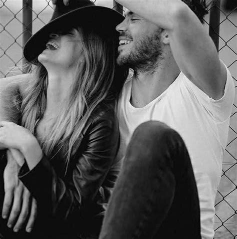 Шепот Преди няколко години работех с една жена Винаги идваше навреме вършеше си работата