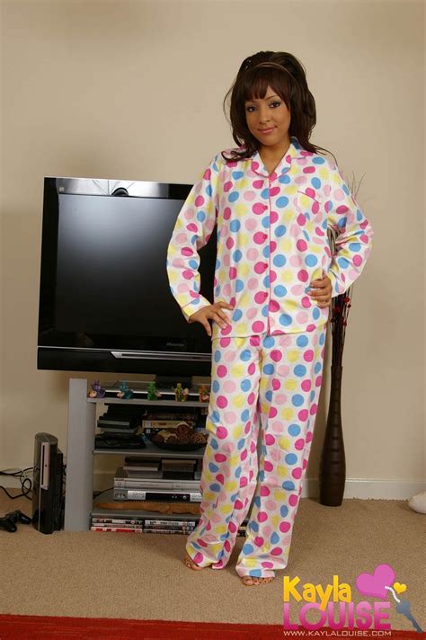 Dark Ethnic Teen Girl In Pjs Porn Pictures Xxx Photos Sex Images 3113725 Pictoa