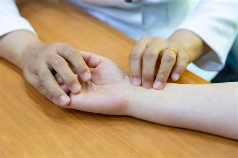 손으로 맥박만 잘 재도 돌연사 막는다