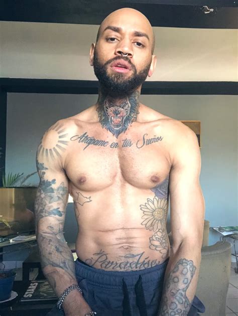 Model Of The Day Travis White Daily Squirt