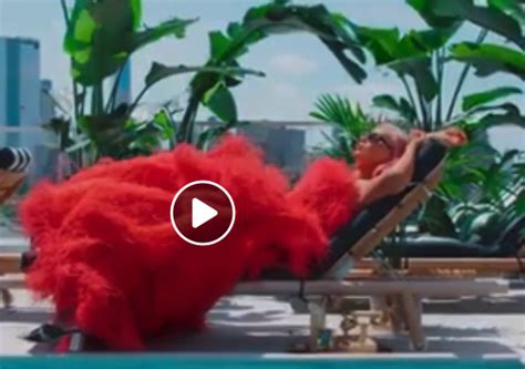 Iggy Azalea Cover Story Cosmopolitan Magazine Wears Mercura Nyc