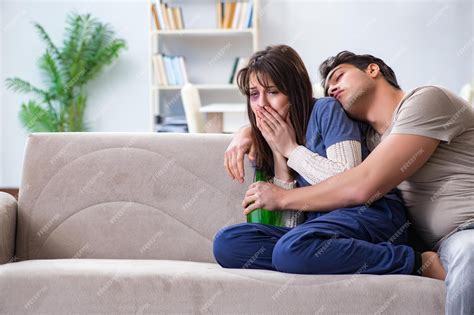 Premium Photo Drunk Husband Abusing Wife In Domestic Violence Concept