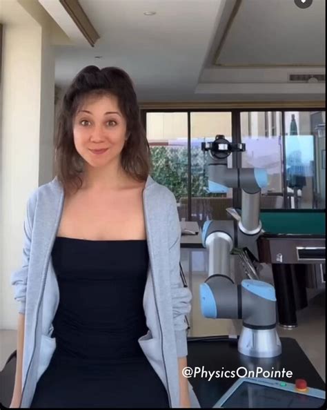 Robotiq On Linkedin Who Said Cobots Are Restricted To Sharp And Angular Motions Not Us 🤖