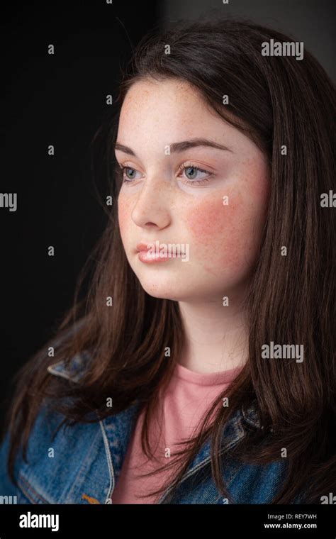 14 Jahre Alt Teen Girl Fotos Und Bildmaterial In Hoher Auflösung Alamy