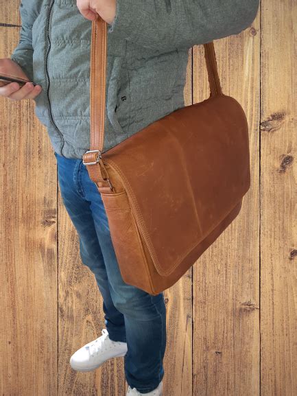 Top Quality Genuine Leather Bags Wallets Belts And Purses Cape Masai