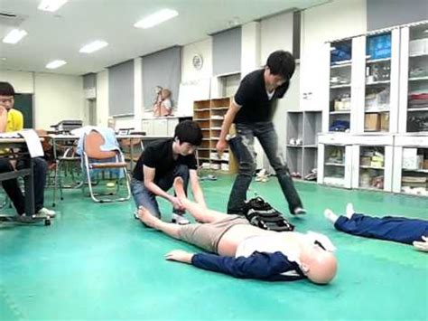 Traction Splint EMT Skill YouTube