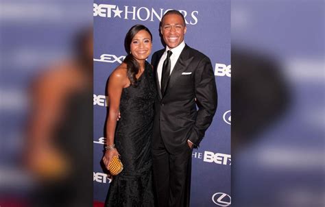 T J Holmes Wife Marilee Fiebig Steps Out Sans Her Wedding Ring