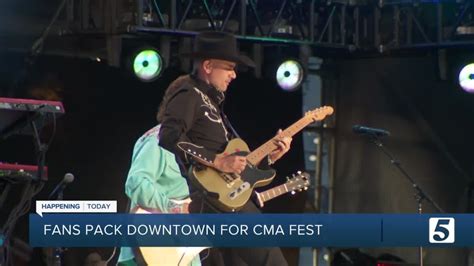 Cma Fest Rolls Into Its Second Day With More Live Music Across Downtown