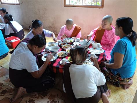 ကျိုက်မရောမြို့မဟာစည်သာသနာ့ ရိပ်သာ၌သင်္ကြန်အတွင်းတရားစခန်း၌ တရားစခန်း