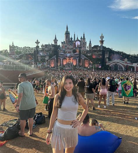 Gabi Villis (@gabivillis) • Instagram photos and videos