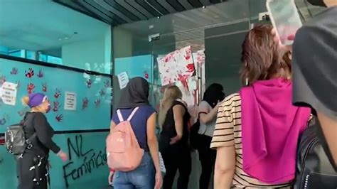 Video Así Protestan Mujeres En Fiscalía Tras Caso De Debanhi Y