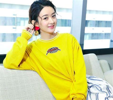 Feng Shaofengs Wife Has A Fair Complexion And Zhao Liying Chooses The