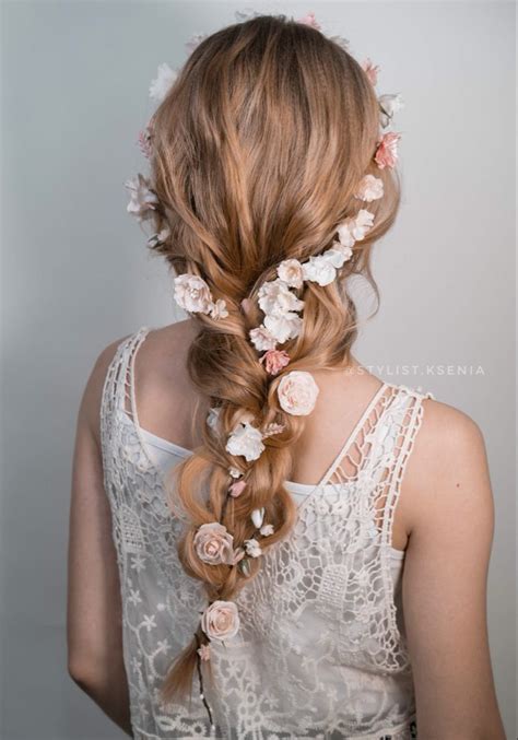 Косичка на длинные волосы Причёска на длинные волосы Причёска с цветами Flower Girl Dresses