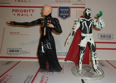 Hellraiser Pinhead And Spawn Statue Set 3916567346