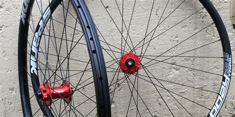Spoke Lacing Patterns Used When Building Bicycle Wheels